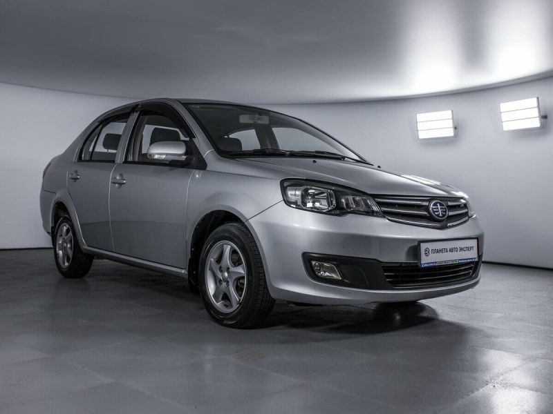 FAW V5: технические характеристики в подробном анализе модельного ряда