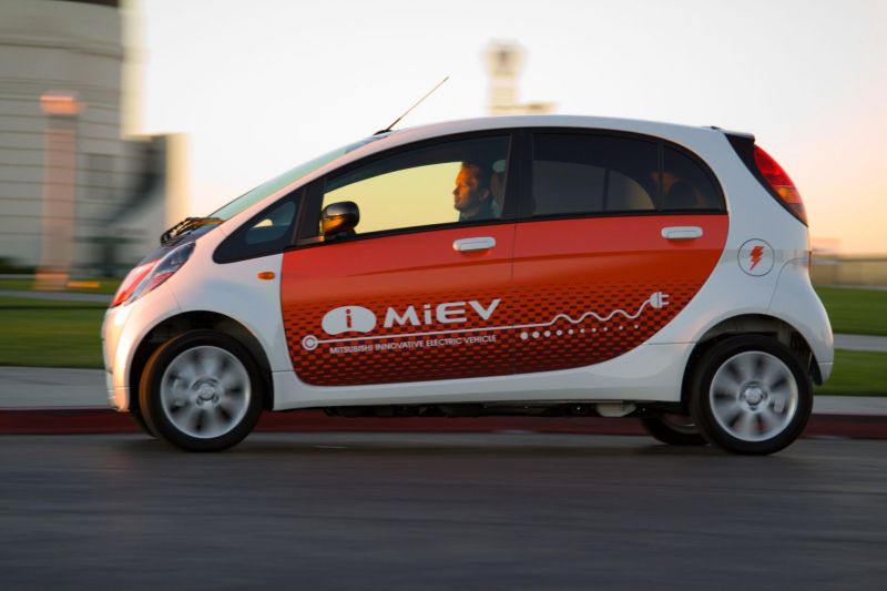 Mitsubishi i-MiEV: полное руководство по электромобилю с техническими характеристиками, обзором ...