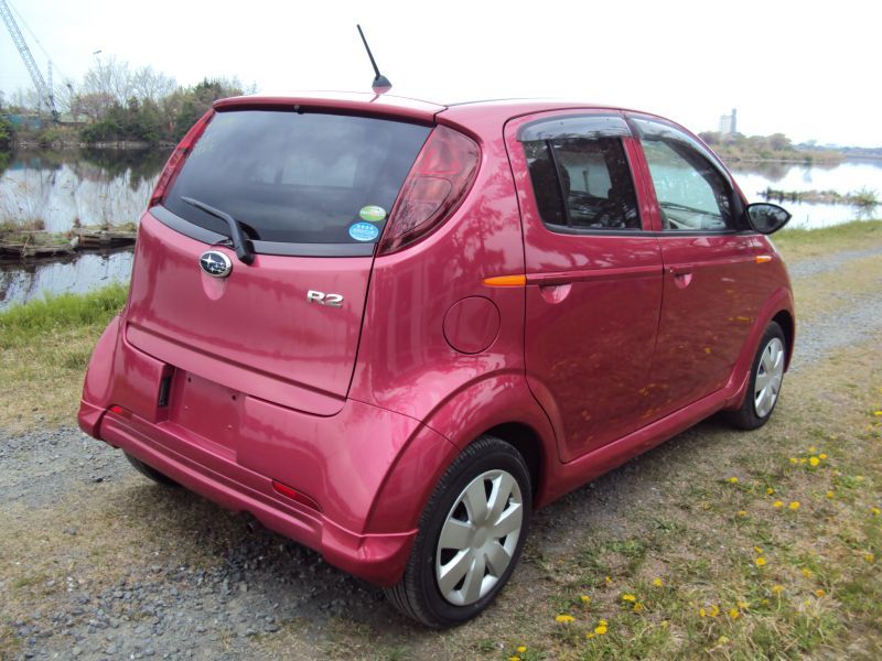 Subaru R2: технические характеристики и особенности японского городского автомобиля