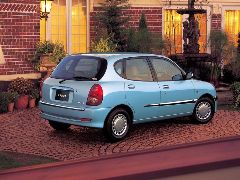 Toyota Duet: великолепные технические характеристики, комплектации ...