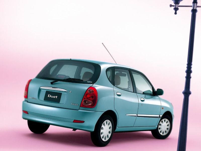 Toyota Duet: великолепные технические характеристики, комплектации ...