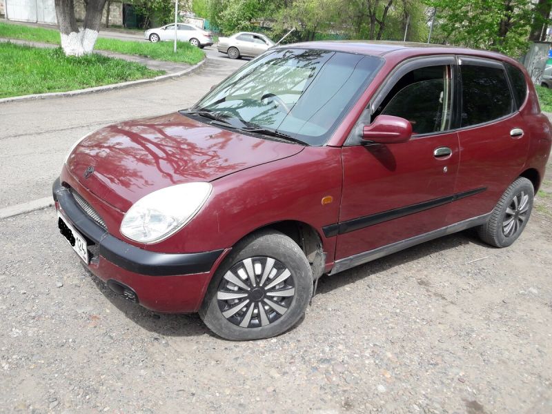 Toyota Duet: великолепные технические характеристики, комплектации ...